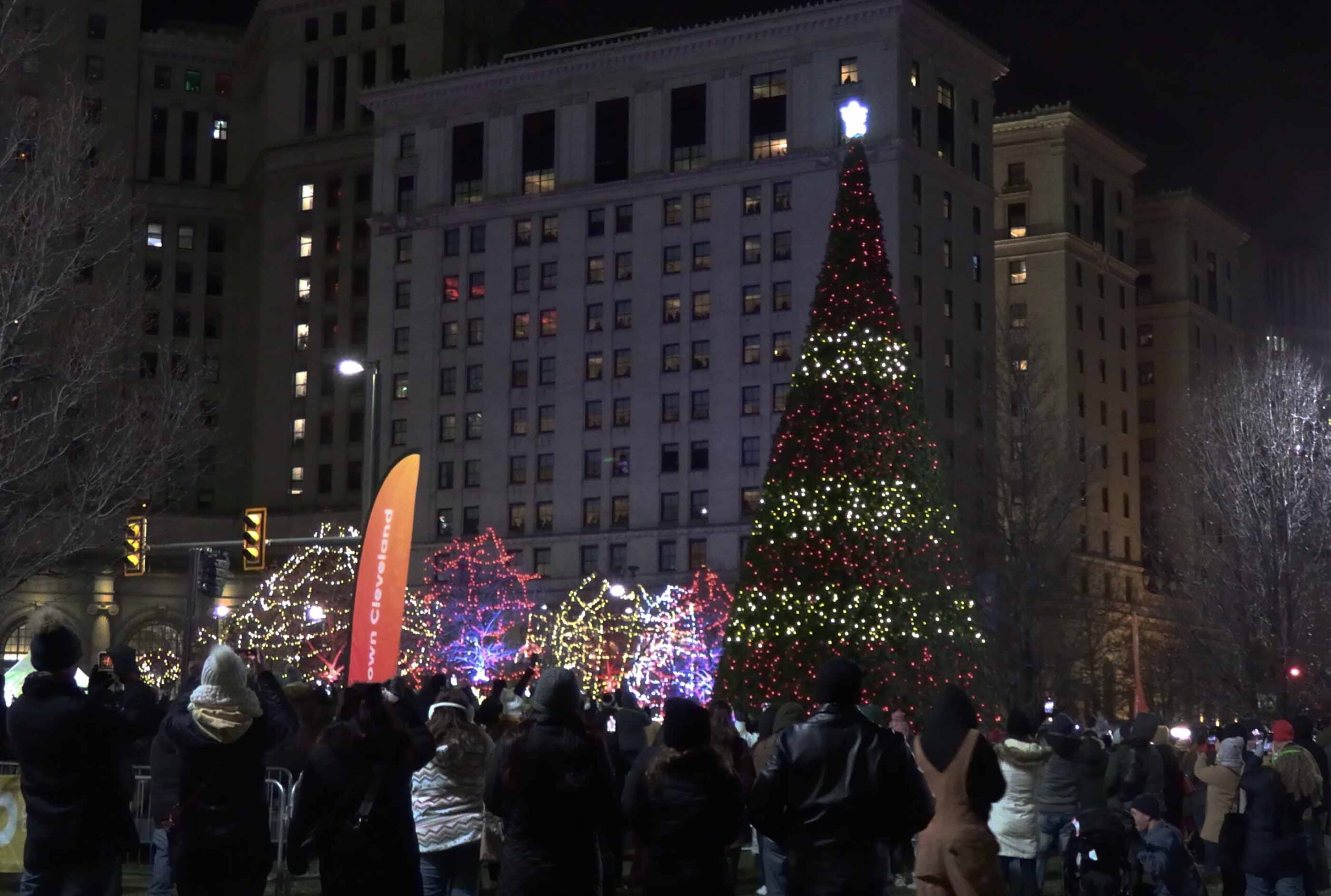 Cleveland Community Comes Together at Public Square for Annual Tree ...