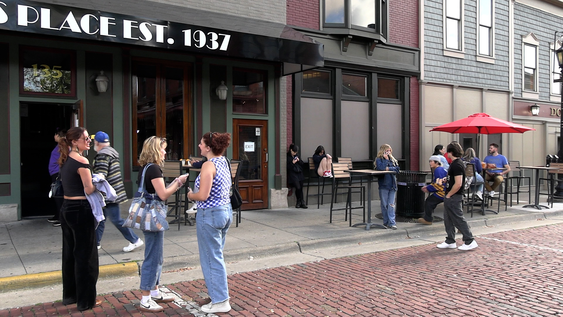 October events bring students to Downtown Kent businesses – Broadcast ...